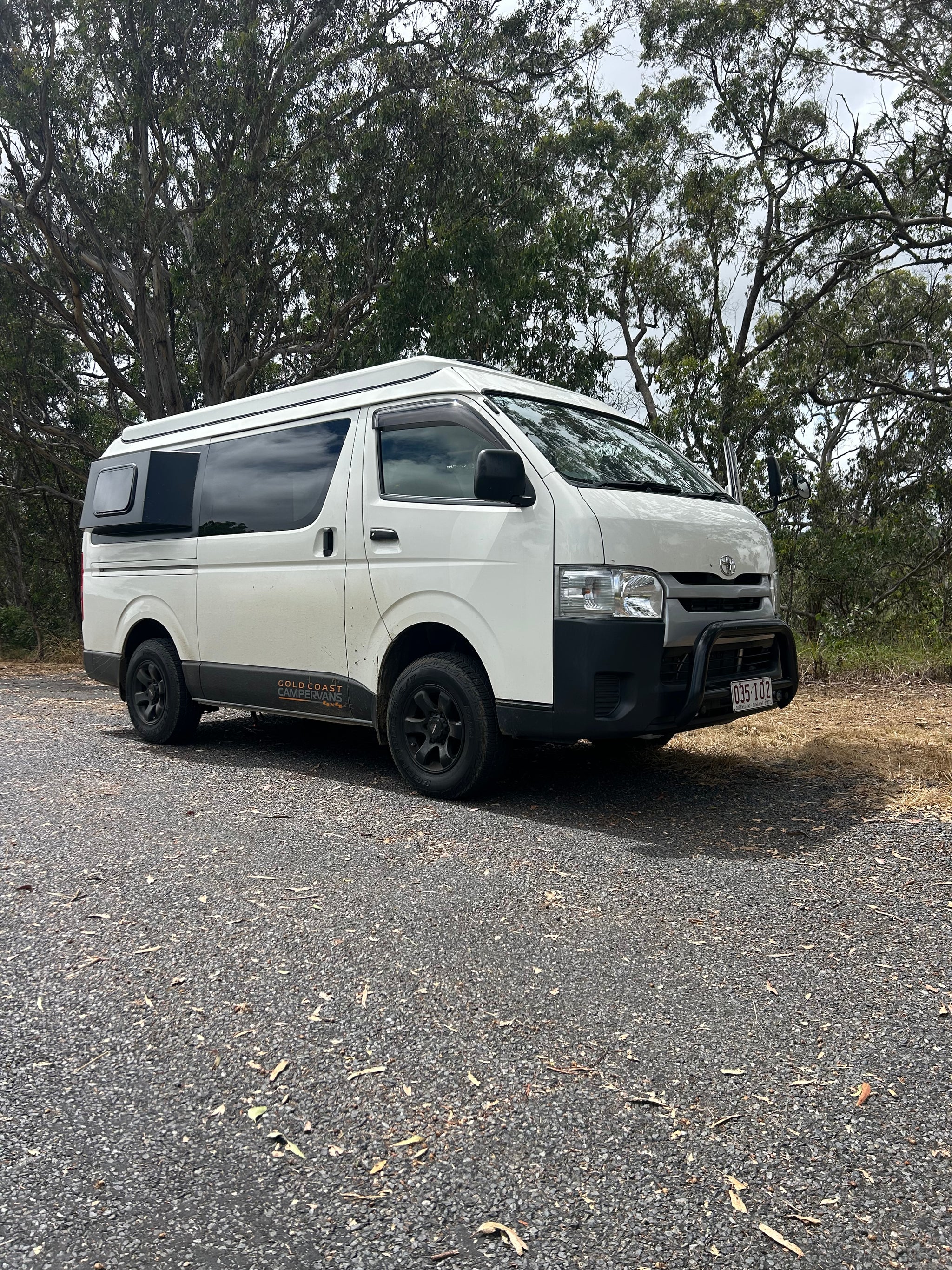 Toyota Hiace 200 Series: Side flares LWB/XLWB – Goldcoast Campervans ...