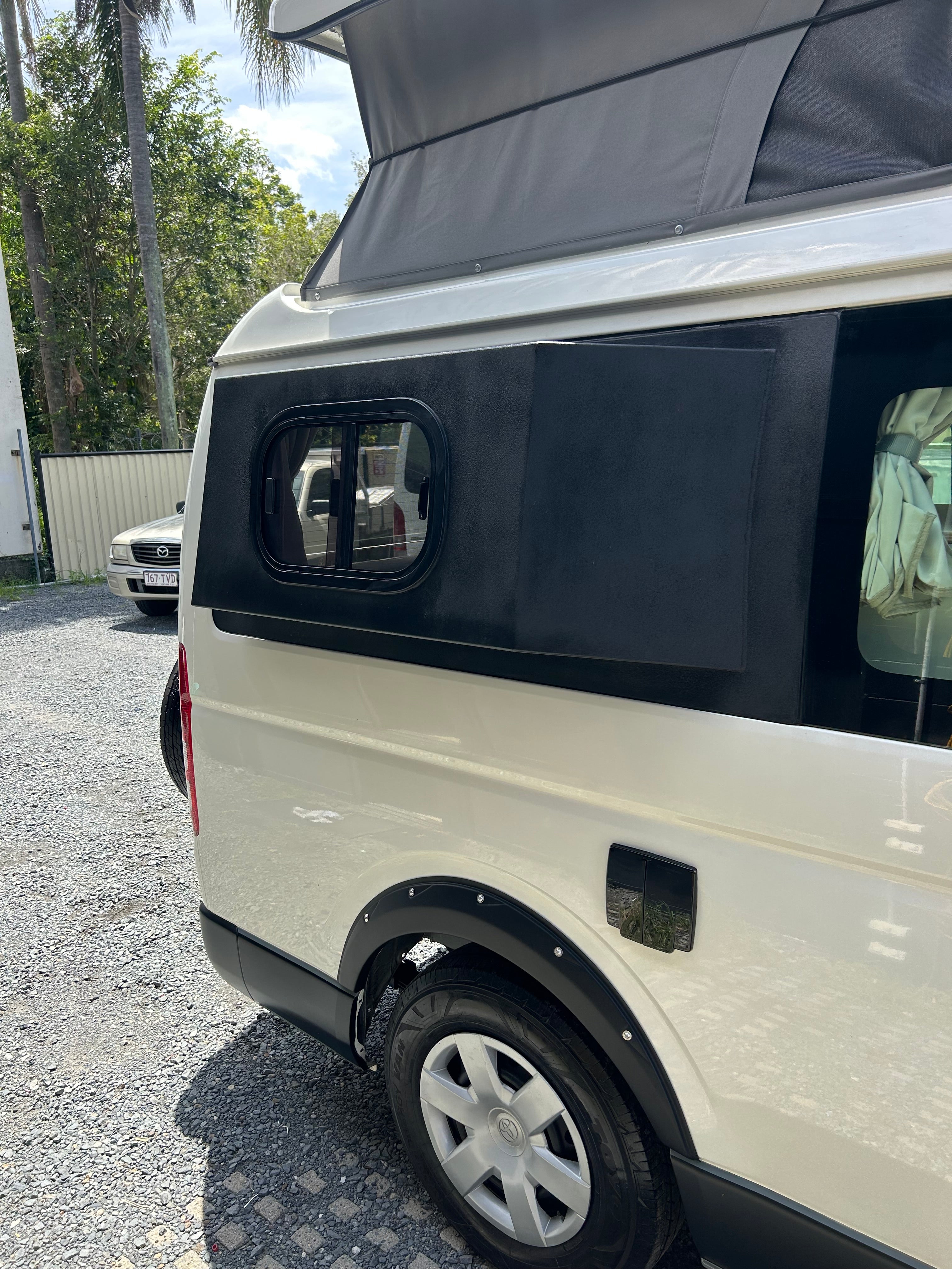 Toyota Hiace 200 Series: Side flares LWB/XLWB – Goldcoast Campervans ...
